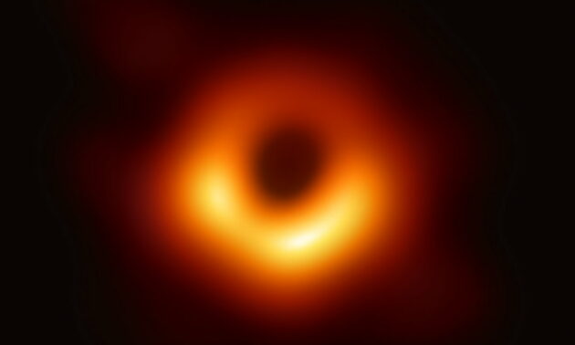 Abell 1201: el mayor agujero negro supermasivo